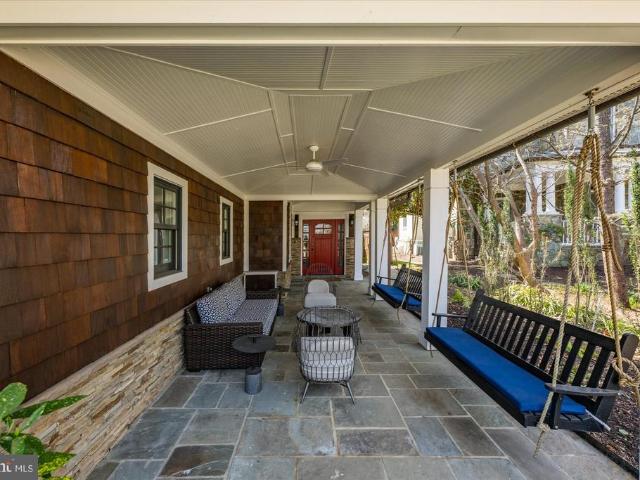 6 Leland Court