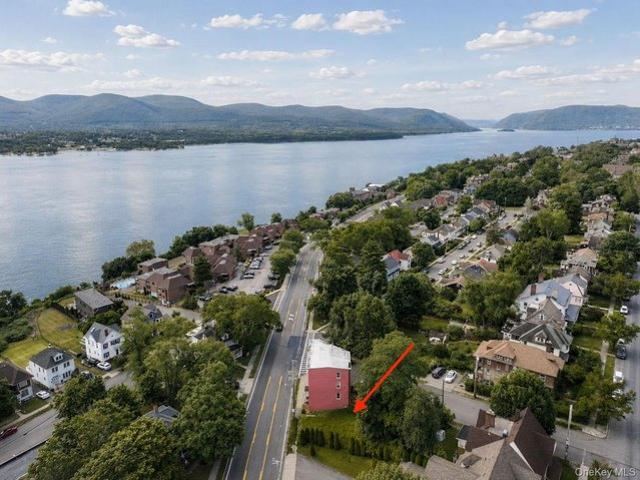 6 Leroy Pl, Newburgh, NY 12550