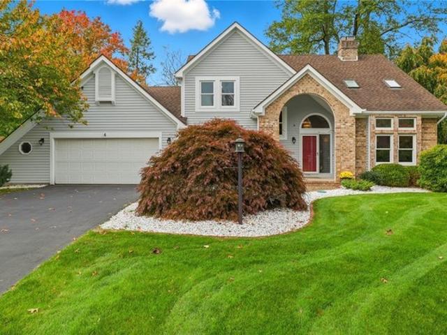 6 Little Acorn Cir, Pittsford, NY 14534