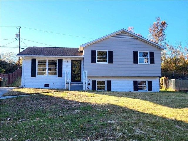 6 Llano Ct, Greensboro, NC 27401