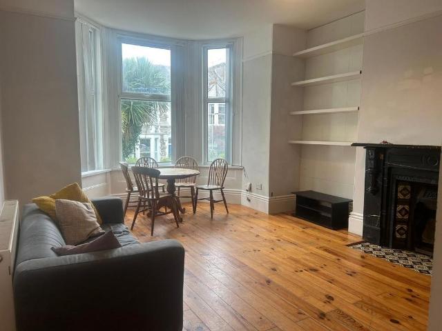 6 Lockyer Road, Plymouth PL3 1 bed flat to rent £1,183 pcm £273 pw