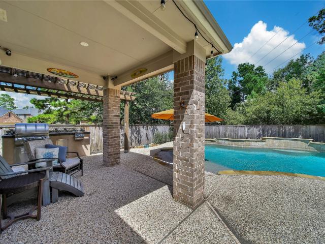 6 Loxanhachee Place