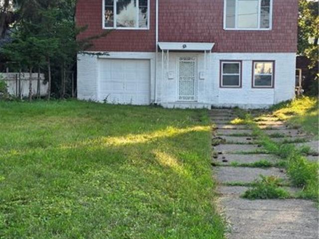 6 Palos Pl, Buffalo, NY 14215
