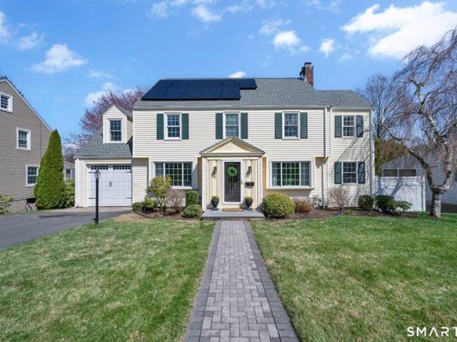 6 Paxton Rd, West Hartford, CT 06107