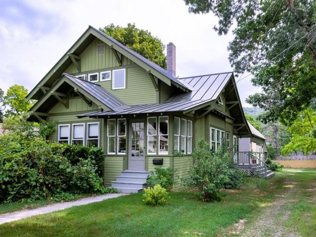 6 Pearl St, Lebanon, NH 03784