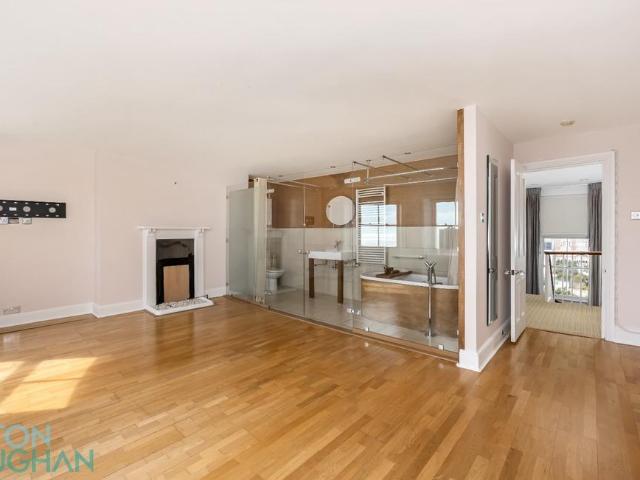 6 Percival Terrace, East Sussex BN2 3 bed maisonette to rent £3,400 pcm £785 pw