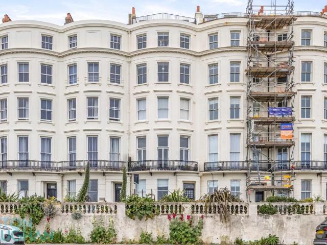 6 Percival Terrace, East Sussex BN2 3 bed maisonette to rent £3,500 pcm £808 pw