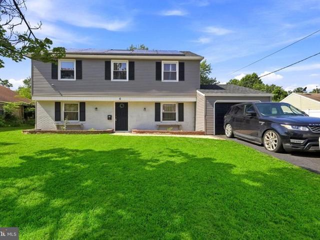 6 Pilgrim Ln, Willingboro, NJ 08046