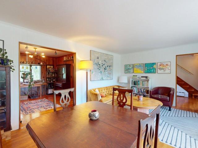 6 Pine Ridge End Road