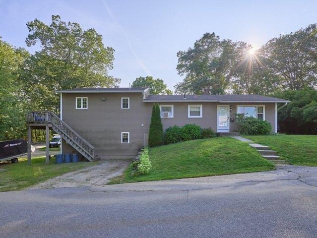 6 Pitcairn Ave, Leicester, MA 01524