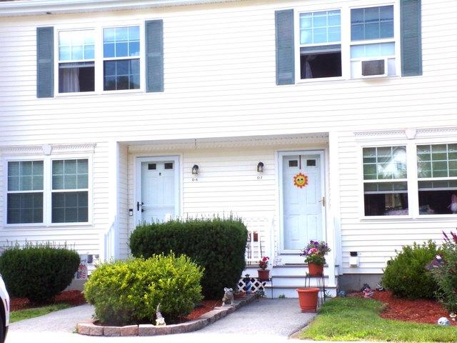 6 Pleasant St, Hooksett, NH 03106