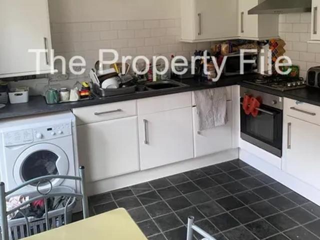 6 Plymouth View, Brunswick, Manchester, M13 9JJ, United Kingdom | 5 bed townhouse for rent #23710680 | Rentberry