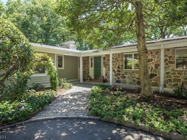 6 Post House Rd, Harding Township, NJ 07960