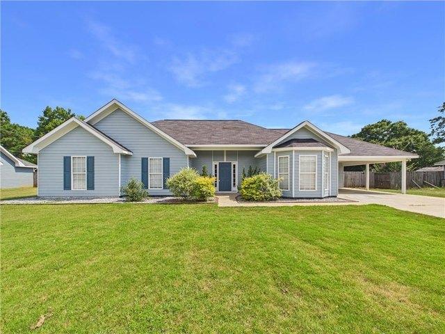 6 Pope St, Fort Mitchell, AL 36856