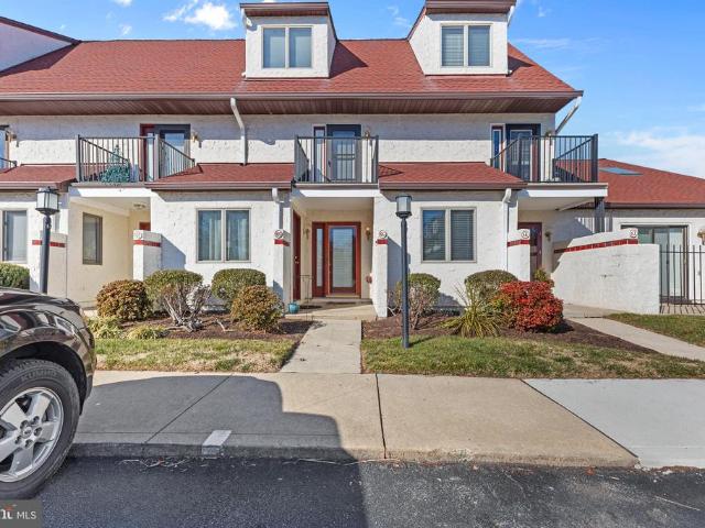 6 Queen Victoria Way