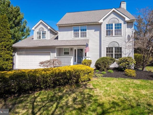 6 Ruedeman Dr, Plainsboro, NJ 08536