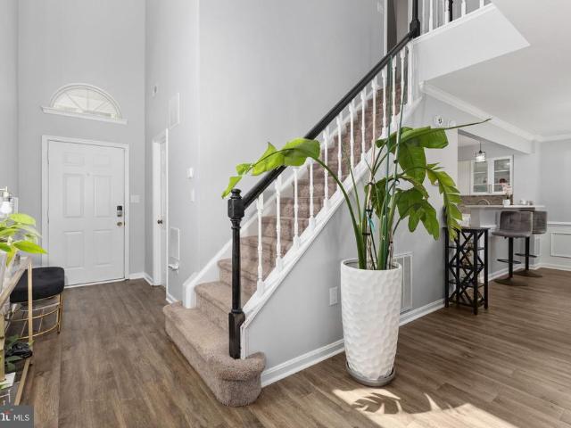 6 Regency Drive