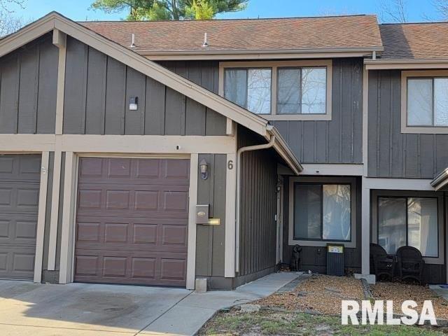 6 Redwood Ln, Springfield, IL 62704
