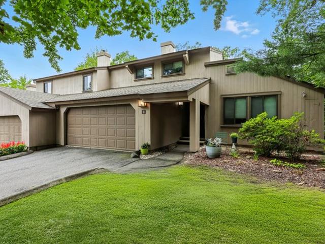 6 Redwood Ln Unit 6, Avon, CT 06001