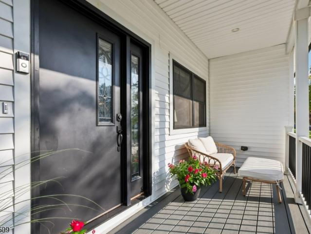 6 Ridgedale Ave