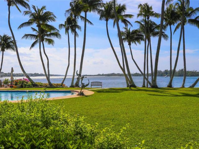 6 Riverview Rd, Jupiter Island, FL 33455 | MLS #A11975