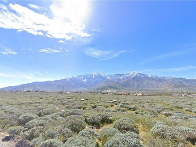 6 Rockview Dr, Whitewater, CA 92282