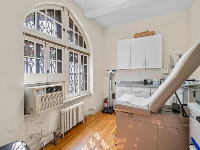 Luxury Flat for sale in New York