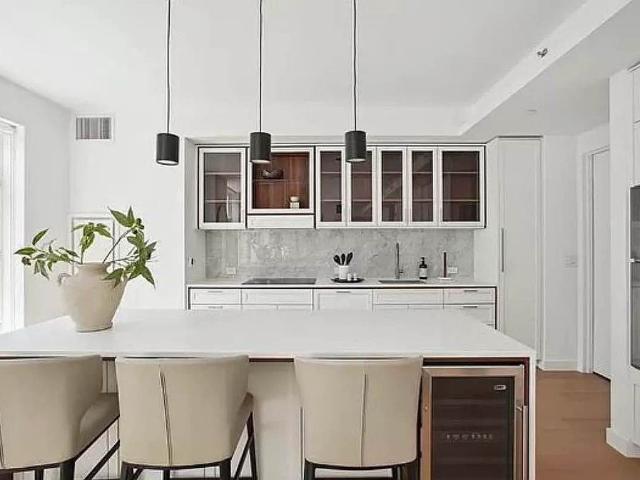6 room luxury Apartment for rent in 115 East 55th Street, New York