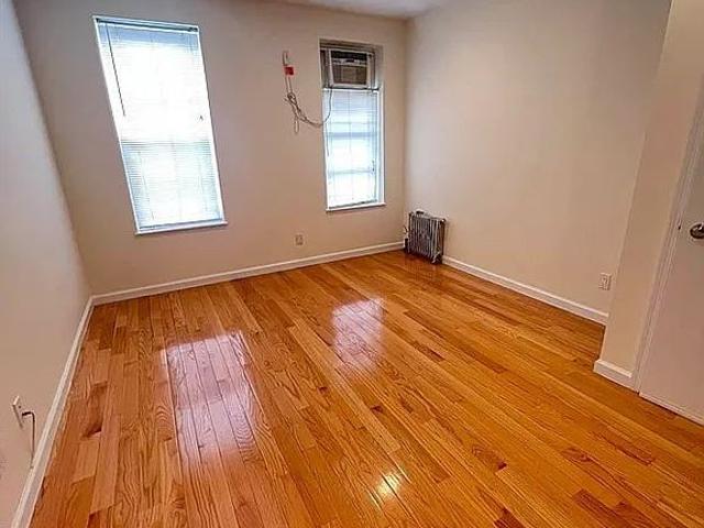 6 room luxury Apartment for rent in West New York, New Jersey