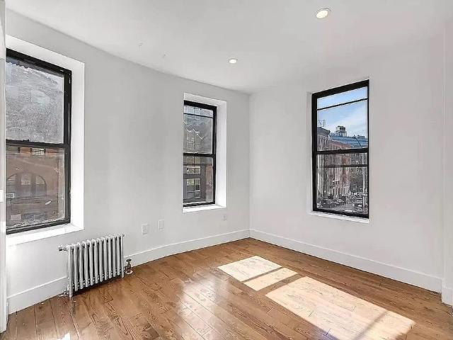 6 room luxury Flat for rent in West New York, United States