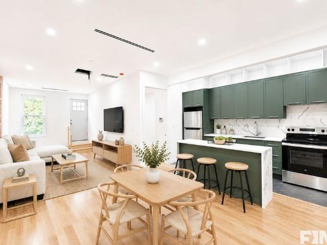 6 room luxury Townhouse for rent in Brooklyn, United States