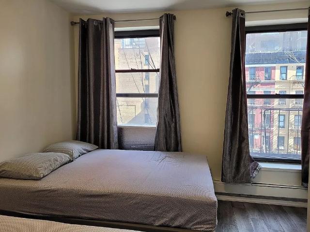 6 room luxury Townhouse for rent in New York, United States