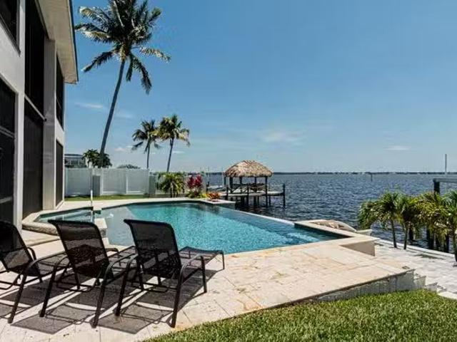 6 rooms apartment in Cape Coral