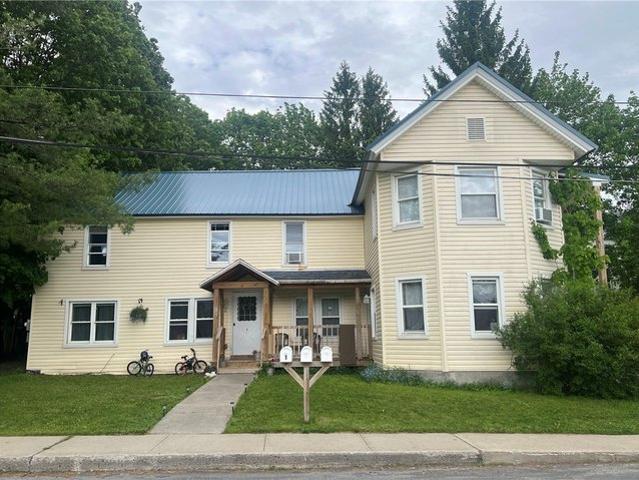 6 Roosevelt Ave, Stamford, NY 12167