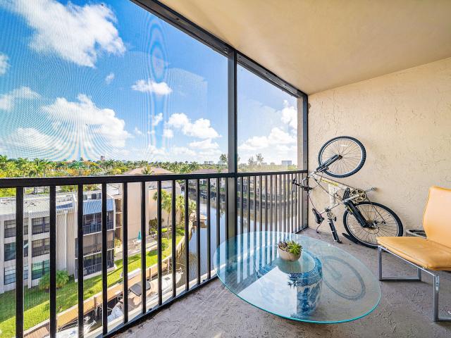 6 Royal Palm Way, Unit 605, Boca Raton, FL 33432 | MLS #B26001