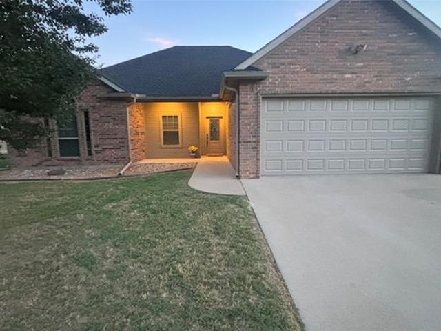 6 Starview Dr, Star Harbor, TX 75148