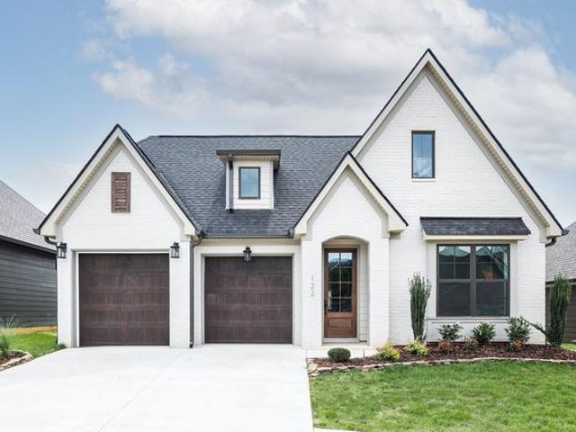 6 Storyvale Ln, Hixson, TN 37343