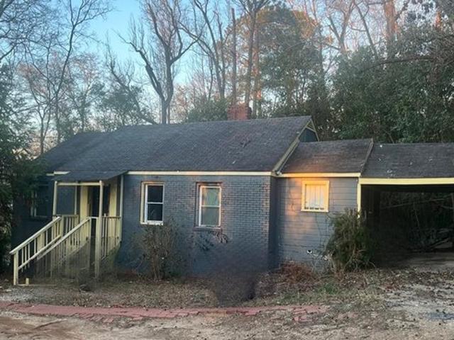 6 Stuart Dr, Columbus, GA 31903