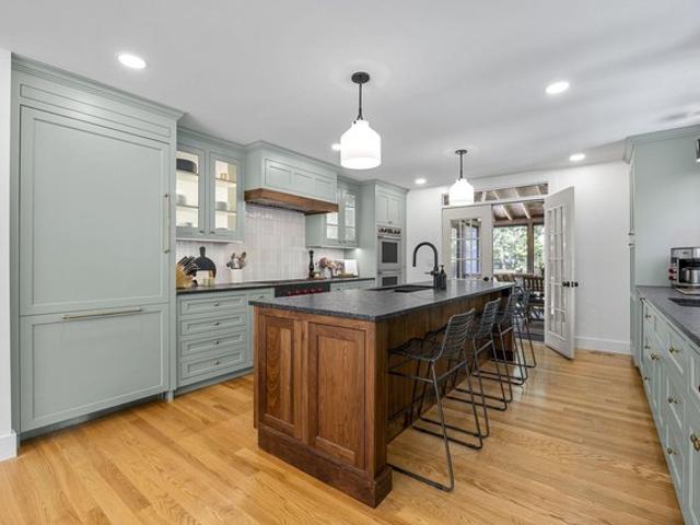 6 Sturbridge Dr, Orleans, MA 02653
