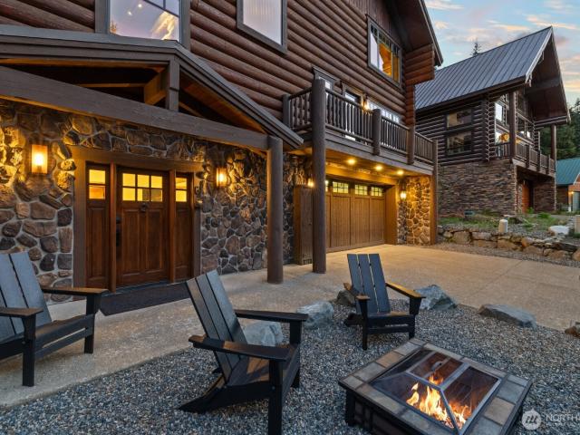 6 Summit Way