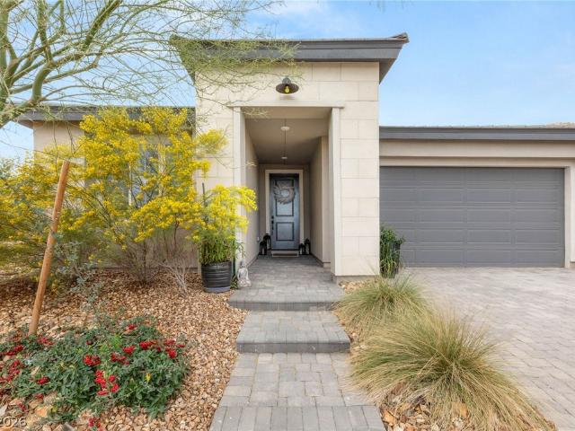 6 Sun Lily Lane