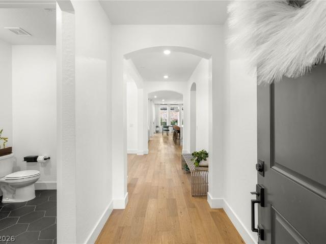 6 Sun Lily Lane