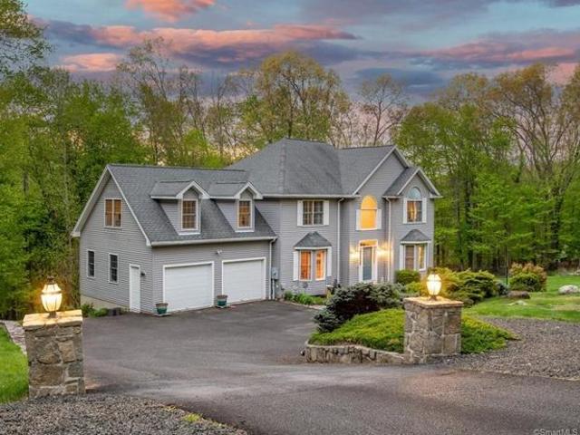 6 Sunrise Ln, New Milford, CT 06776
