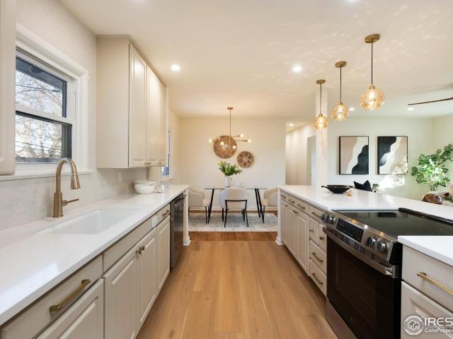 6 Sunset Cir, Longmont, CO 80501 | MLS #1050