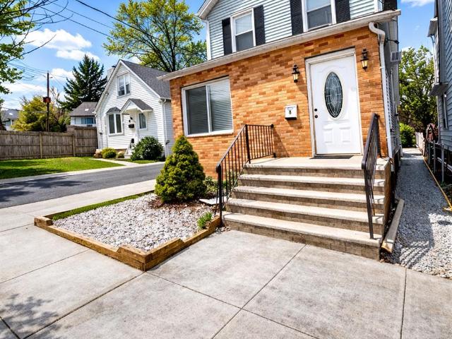 6 S 9th Avenue
