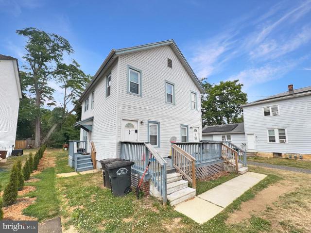 6 Salem Avenue