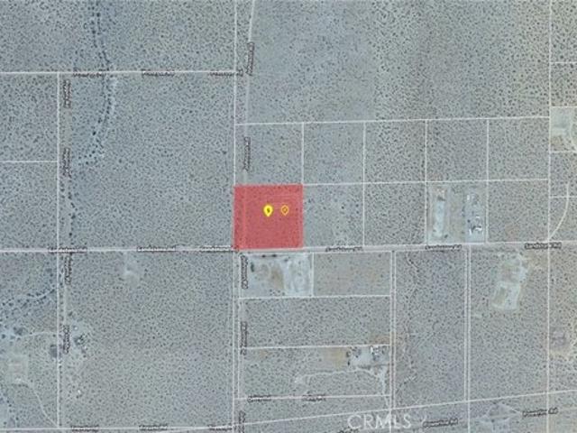 6 Sandstone Rd, Phelan, CA 92371