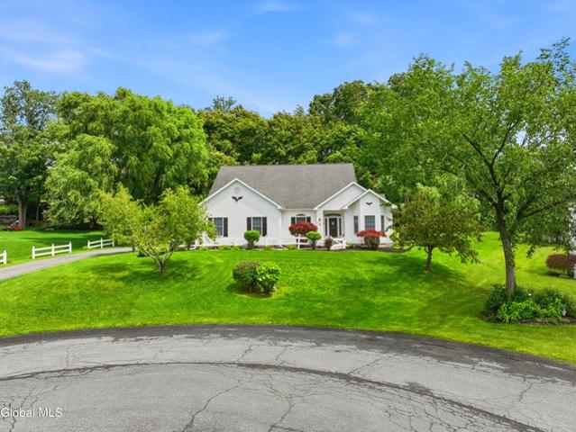 6 Sawyer Pl, Cohoes, NY 12047