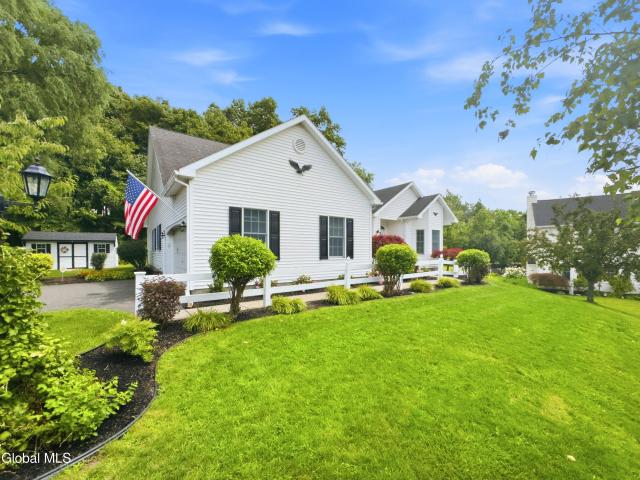 6 Sawyer Place