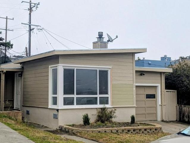 6 Seaview Dr, Daly City, CA 94015